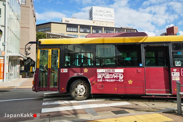 การเดินทางภายในเมืองคานาซาว่า & Kanazawa Loop Bus